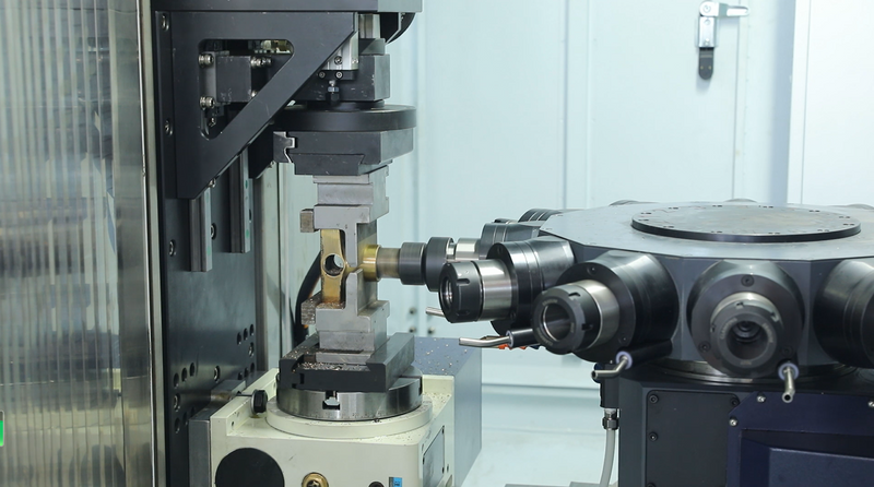 12 Spindles Horizontal Machining Center CNC Drilling Tapping Machine ...